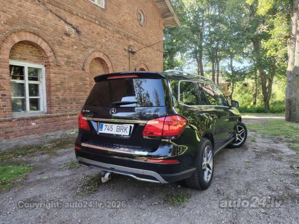 Мерседес ГЛ-класс 2014 в Таллин на AUTOMOTO.COM.LV Черный Мерседес ГЛ-класс 2014 в Таллин, объемом двигателя 3.00 л и пробегом 275 тыс. км за 21500 €, фото 7 на AUTOMOTO.COM.LV