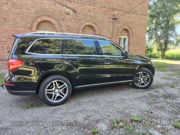 Мерседес ГЛ-класс 2014 в Таллин на AUTOMOTO.COM.LV Черный Мерседес ГЛ-класс 2014 в Таллин, объемом двигателя 3.00 л и пробегом 275 тыс. км за 21500 €, фото 8 на AUTOMOTO.COM.LV