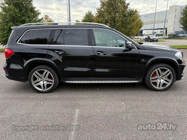 Black Mercedes-Benz GL-Class 2014 in Tallinn, with an engine capacity of 5.50 L and mileage of 178 thousand km for 29900 €, photo 7 on AUTOMOTO.COM.LV