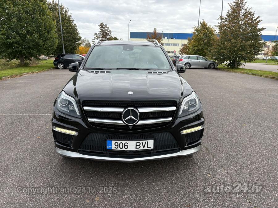 Black Mercedes-Benz GL-Class 2014 in Tallinn, with an engine capacity of 5.50 L and mileage of 178 thousand km for 29900 €, photo 8 on AUTOMOTO.COM.LV