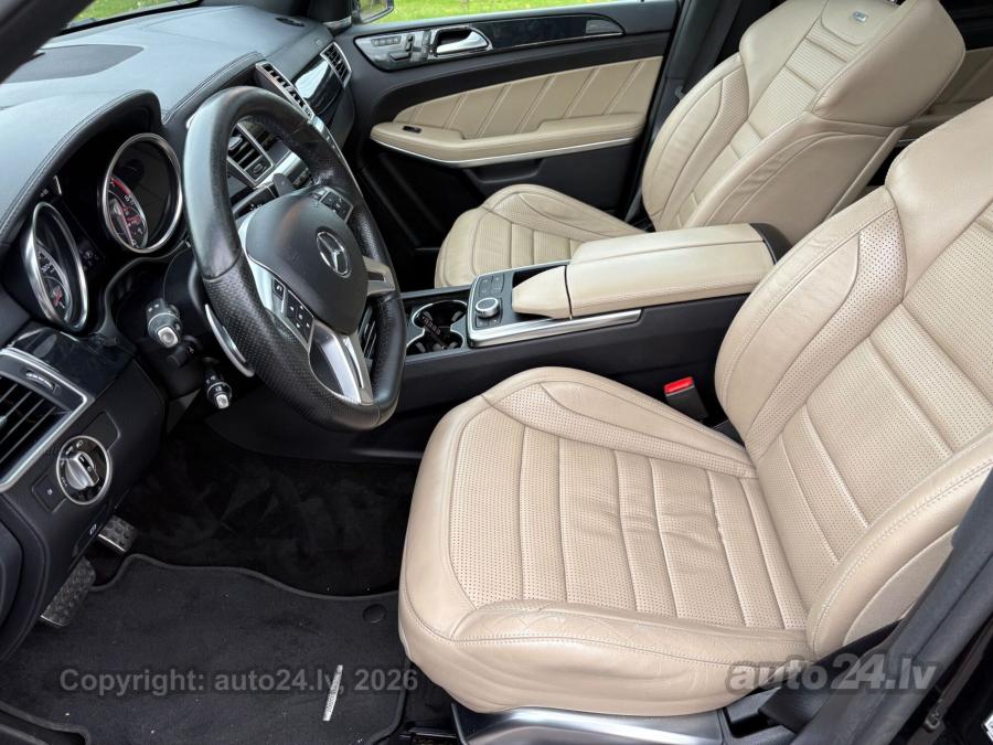 Black Mercedes-Benz GL-Class 2014 in Tallinn, with an engine capacity of 5.50 L and mileage of 178 thousand km for 29900 €, photo 10 on AUTOMOTO.COM.LV
