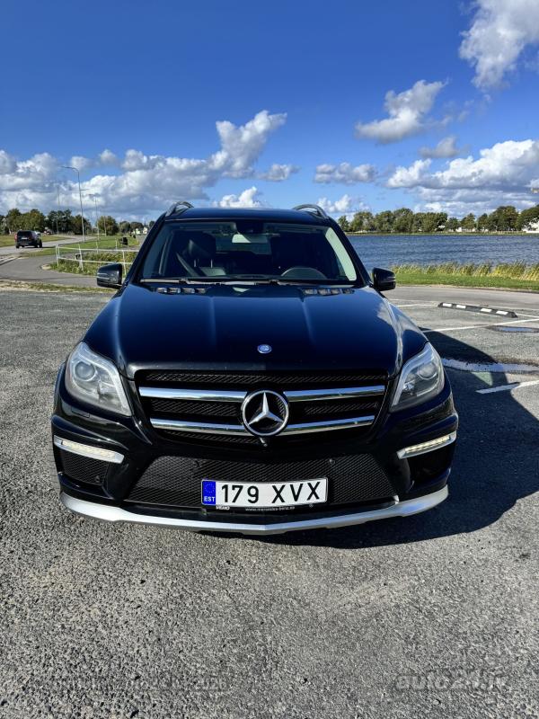 Black Mercedes-Benz GL-Class 2015 in Tallinn, with an engine capacity of 3.00 L and mileage of 252 thousand km for 20500 €, photo 3 on AUTOMOTO.COM.LV