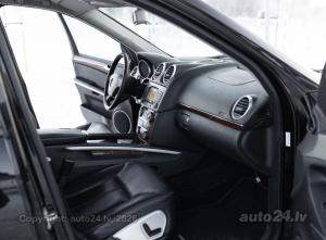 Black Mercedes-Benz GL-Class 2006 in Tallinn, with an engine capacity of 3.00 L and mileage of 314 thousand km for 6990 €, photo 12 on AUTOMOTO.COM.LV