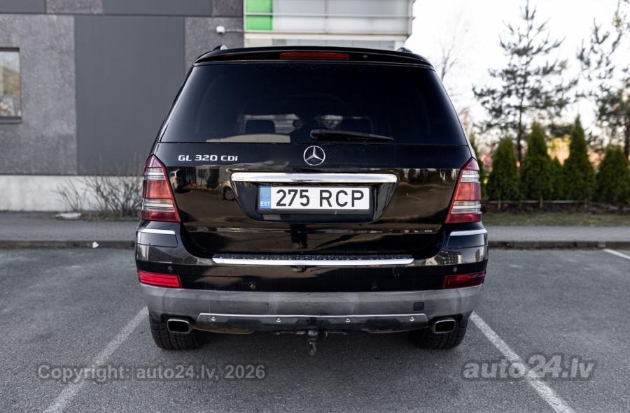 Melns Mercedes-Benz GL-Class 2006 Tallina, ar dzinēja tilpumu 3.00 L un nobraukumu 340 tūkst. km par 5998 €, foto 3 vietnē AUTOMOTO.COM.LV