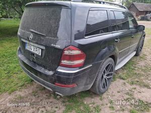 Black Mercedes-Benz GL-Class 2008 in Voru, with an engine capacity of 5.50 L and mileage of 0 thousand km for 9500 €, photo 5 on AUTOMOTO.COM.LV