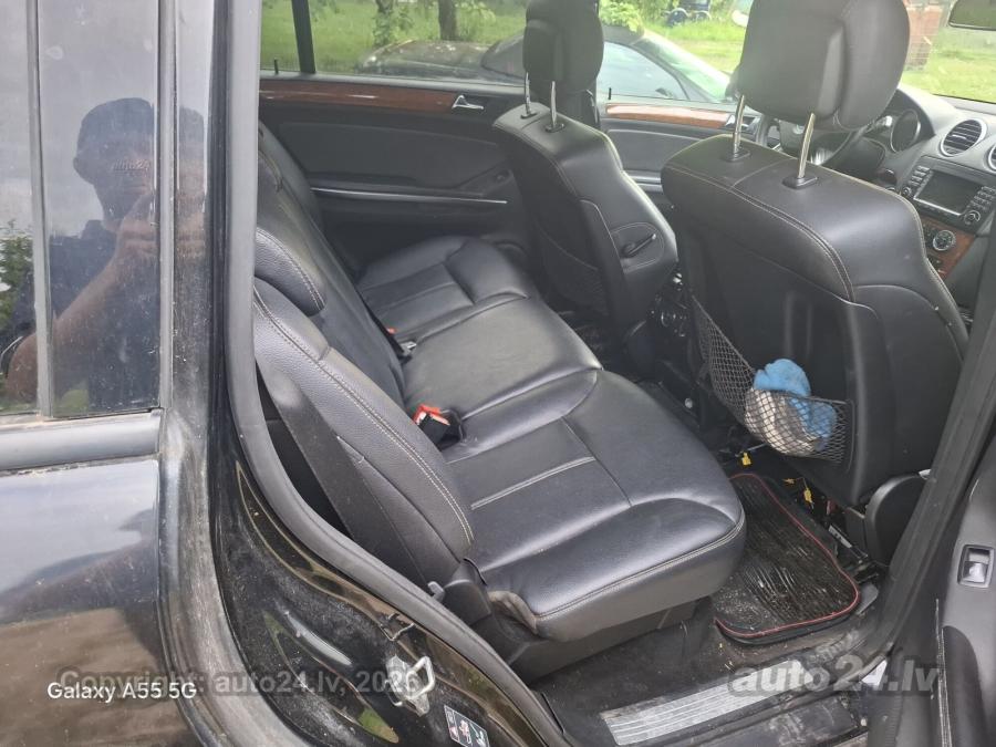 Black Mercedes-Benz GL-Class 2008 in Voru, with an engine capacity of 5.50 L and mileage of 0 thousand km for 9500 €, photo 6 on AUTOMOTO.COM.LV