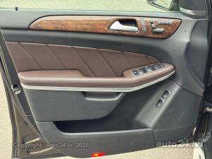 Brūns Mercedes-Benz GL-Class 2013 Tallina, ar dzinēja tilpumu 3.00 L un nobraukumu 214 tūkst. km par 24995 €, foto 13 vietnē AUTOMOTO.COM.LV