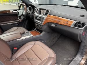 Brūns Mercedes-Benz GL-Class 2013 Tallina, ar dzinēja tilpumu 3.00 L un nobraukumu 214 tūkst. km par 24995 €, foto 19 vietnē AUTOMOTO.COM.LV