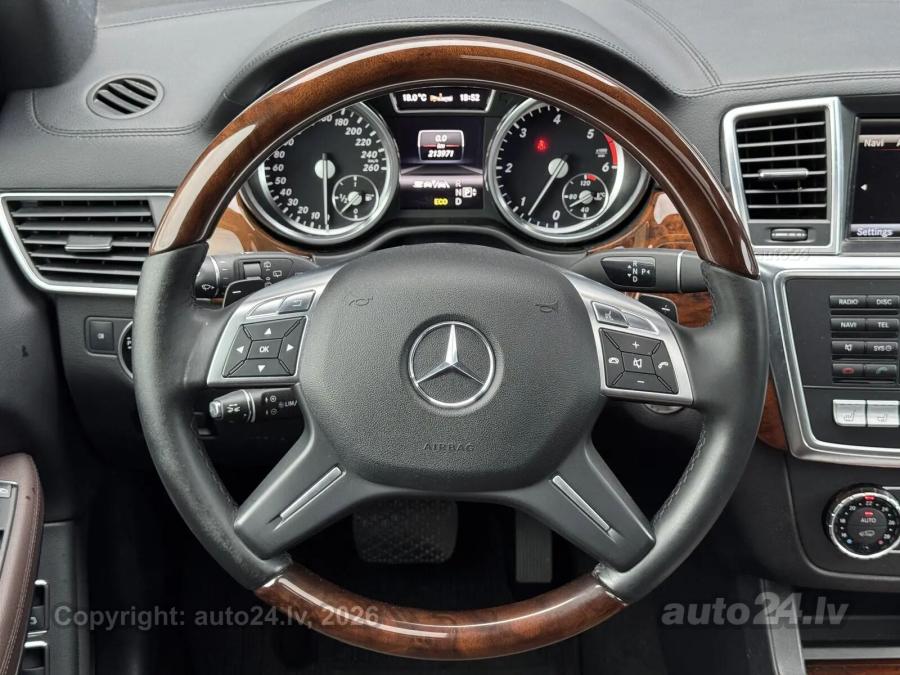 Brūns Mercedes-Benz GL-Class 2013 Tallina, ar dzinēja tilpumu 3.00 L un nobraukumu 214 tūkst. km par 24995 €, foto 20 vietnē AUTOMOTO.COM.LV