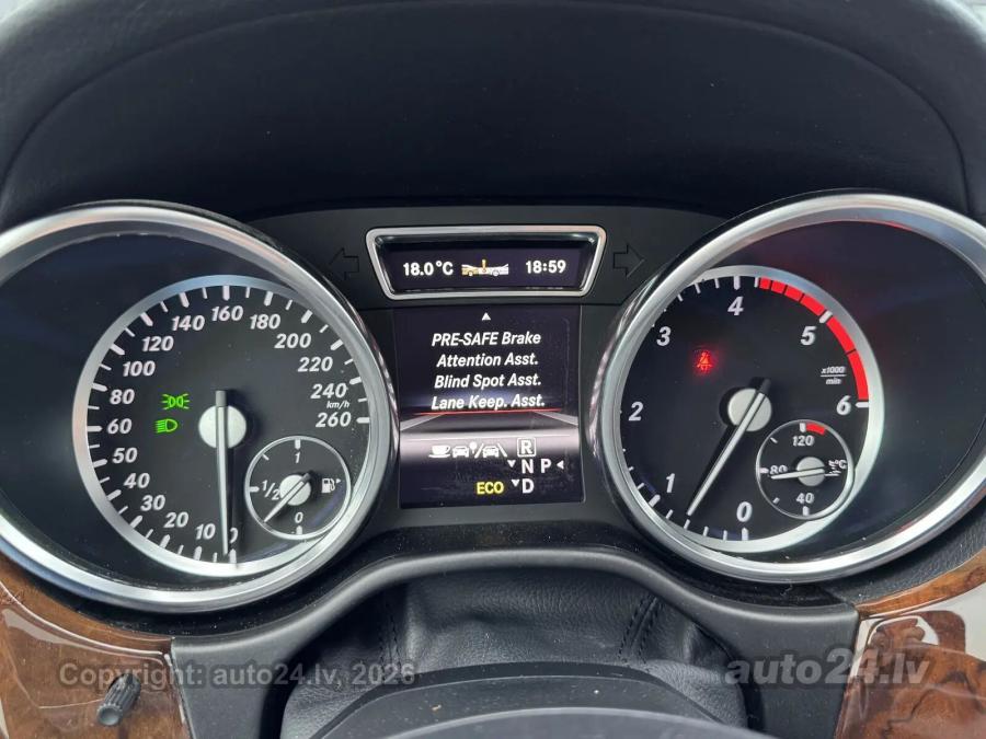 Brūns Mercedes-Benz GL-Class 2013 Tallina, ar dzinēja tilpumu 3.00 L un nobraukumu 214 tūkst. km par 24995 €, foto 21 vietnē AUTOMOTO.COM.LV
