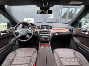 Brūns Mercedes-Benz GL-Class 2013 Tallina, ar dzinēja tilpumu 3.00 L un nobraukumu 214 tūkst. km par 24995 €, foto 23 vietnē AUTOMOTO.COM.LV