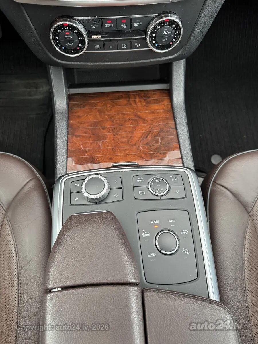 Brūns Mercedes-Benz GL-Class 2013 Tallina, ar dzinēja tilpumu 3.00 L un nobraukumu 214 tūkst. km par 24995 €, foto 29 vietnē AUTOMOTO.COM.LV