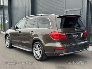 Brūns Mercedes-Benz GL-Class 2013 Tallina, ar dzinēja tilpumu 3.00 L un nobraukumu 214 tūkst. km par 24995 €, foto 31 vietnē AUTOMOTO.COM.LV