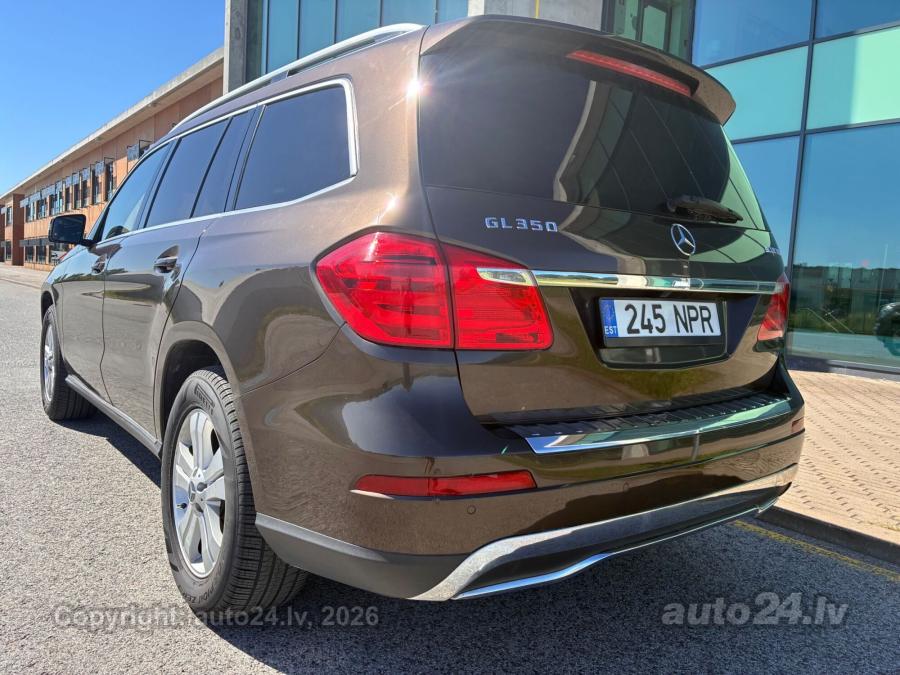 Brūns Mercedes-Benz GL-Class 2016 Tallina, ar dzinēja tilpumu 3.00 L un nobraukumu 290 tūkst. km par 21999 €, foto 20 vietnē AUTOMOTO.COM.LV