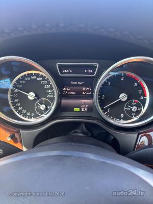Brūns Mercedes-Benz GL-Class 2016 Tallina, ar dzinēja tilpumu 3.00 L un nobraukumu 290 tūkst. km par 21999 €, foto 22 vietnē AUTOMOTO.COM.LV