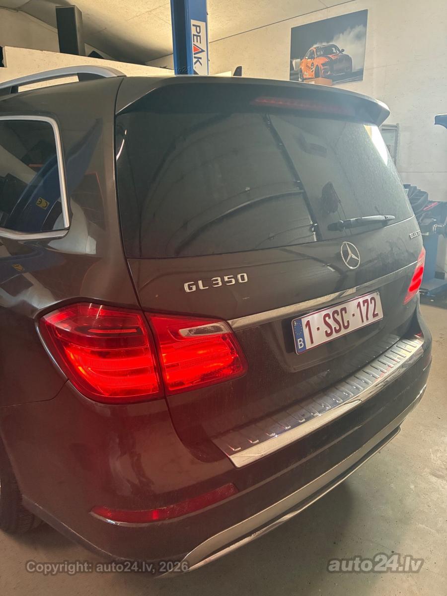 Brūns Mercedes-Benz GL-Class 2016 Tallina, ar dzinēja tilpumu 3.00 L un nobraukumu 290 tūkst. km par 21999 €, foto 24 vietnē AUTOMOTO.COM.LV