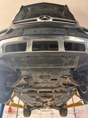 Brūns Mercedes-Benz GL-Class 2016 Tallina, ar dzinēja tilpumu 3.00 L un nobraukumu 290 tūkst. km par 21999 €, foto 27 vietnē AUTOMOTO.COM.LV