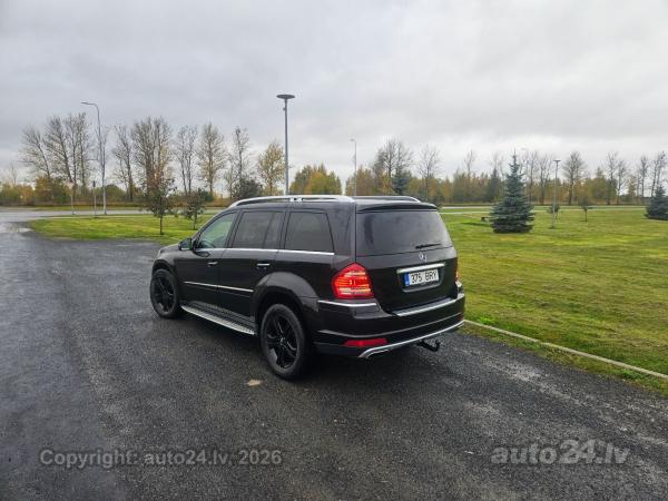 Mercedes-Benz GL-Class 2011 Tallina, ar dzinēja tilpumu 3.00 L un nobraukumu 242 tūkst. km par 15000 €, foto 5 vietnē AUTOMOTO.COM.LV