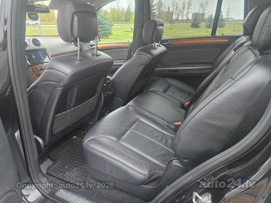 Mercedes-Benz GL-Class 2011 Tallina, ar dzinēja tilpumu 3.00 L un nobraukumu 242 tūkst. km par 15000 €, foto 12 vietnē AUTOMOTO.COM.LV