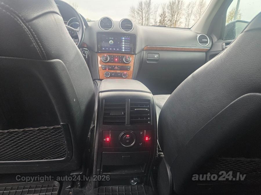 Mercedes-Benz GL-Class 2011 Tallina, ar dzinēja tilpumu 3.00 L un nobraukumu 242 tūkst. km par 15000 €, foto 18 vietnē AUTOMOTO.COM.LV