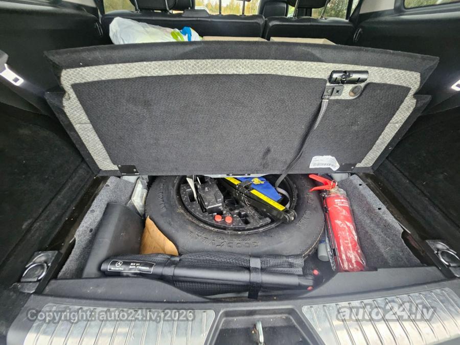 Mercedes-Benz GL-Class 2011 Tallina, ar dzinēja tilpumu 3.00 L un nobraukumu 242 tūkst. km par 15000 €, foto 23 vietnē AUTOMOTO.COM.LV