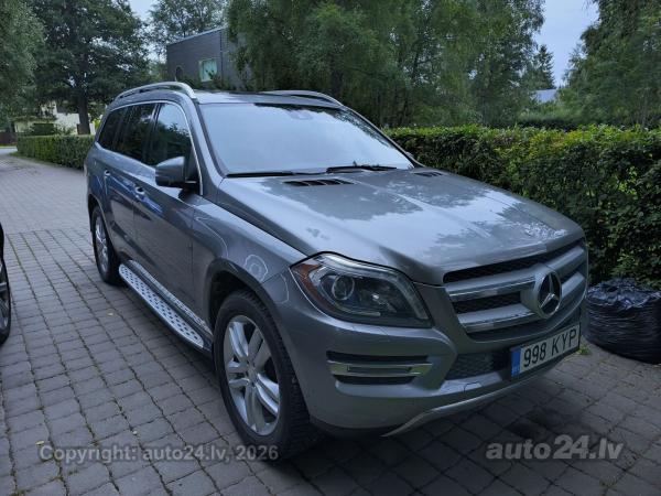 Mercedes-Benz GL-Class 2013 in Tallinn, with an engine capacity of 3.00 L and mileage of 300 thousand km for 14990 €, photo 2 on AUTOMOTO.COM.LV