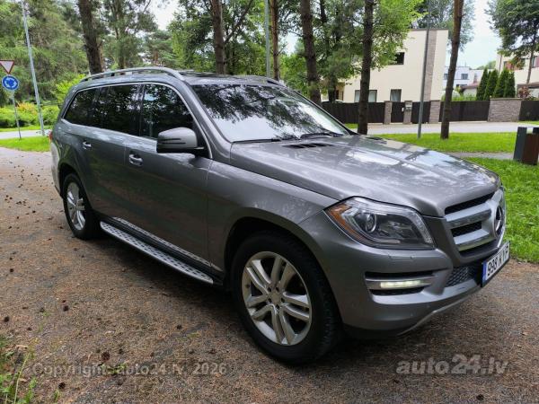Mercedes-Benz GL-Class 2013 in Tallinn, with an engine capacity of 3.00 L and mileage of 300 thousand km for 14990 €, photo 4 on AUTOMOTO.COM.LV