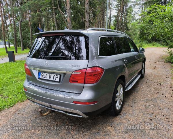 Mercedes-Benz GL-Class 2013 in Tallinn, with an engine capacity of 3.00 L and mileage of 300 thousand km for 14990 €, photo 6 on AUTOMOTO.COM.LV