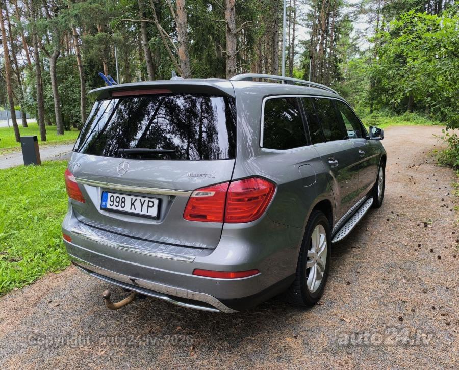 Mercedes-Benz GL-Class 2013 in Tallinn, with an engine capacity of 3.00 L and mileage of 300 thousand km for 14990 €, photo 7 on AUTOMOTO.COM.LV