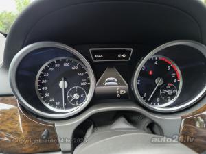 Mercedes-Benz GL-Class 2013 in Tallinn, with an engine capacity of 3.00 L and mileage of 300 thousand km for 14990 €, photo 19 on AUTOMOTO.COM.LV