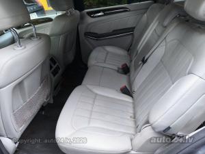 Mercedes-Benz GL-Class 2013 in Tallinn, with an engine capacity of 3.00 L and mileage of 300 thousand km for 14990 €, photo 20 on AUTOMOTO.COM.LV