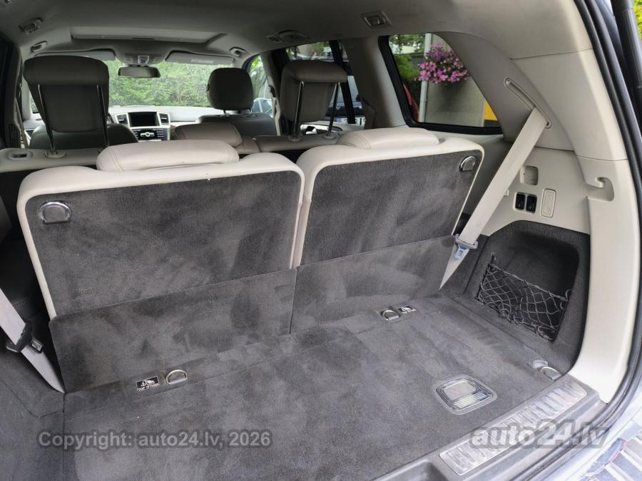 Mercedes-Benz GL-Class 2013 in Tallinn, with an engine capacity of 3.00 L and mileage of 300 thousand km for 14990 €, photo 22 on AUTOMOTO.COM.LV