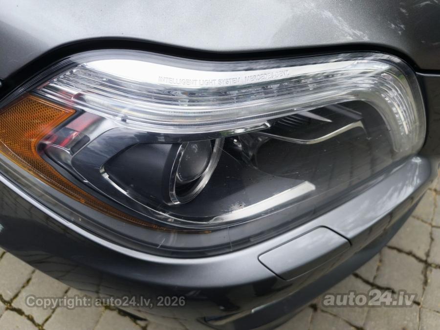 Mercedes-Benz GL-Class 2013 in Tallinn, with an engine capacity of 3.00 L and mileage of 300 thousand km for 14990 €, photo 27 on AUTOMOTO.COM.LV