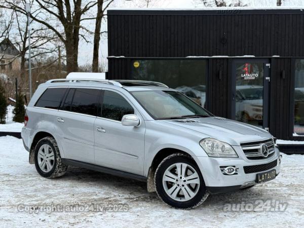 Grey Mercedes-Benz GL-Class 2008 in Riga, with an engine capacity of 3.00 L and mileage of 248 thousand km for 11990 €, photo 3 on AUTOMOTO.COM.LV