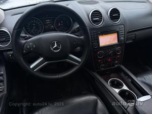 Grey Mercedes-Benz GL-Class 2008 in Riga, with an engine capacity of 3.00 L and mileage of 248 thousand km for 11990 €, photo 15 on AUTOMOTO.COM.LV