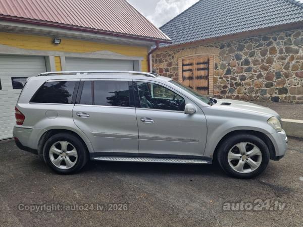 Grey Mercedes-Benz GL-Class 2009 in Tallinn, with an engine capacity of 4.00 L and mileage of 390 thousand km for 5999 €, photo 6 on AUTOMOTO.COM.LV
