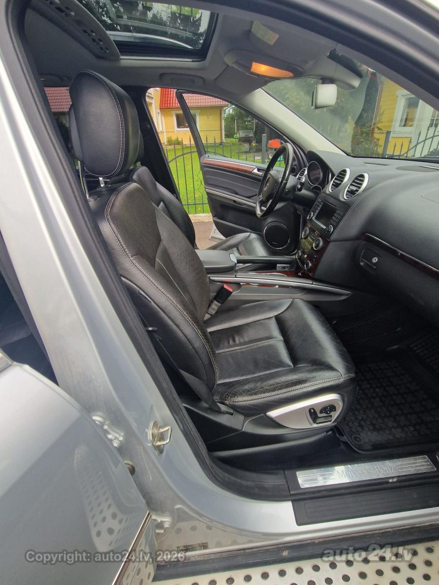 Pelēks Mercedes-Benz GL-Class 2009 Tallina, ar dzinēja tilpumu 4.00 L un nobraukumu 390 tūkst. km par 5999 €, foto 13 vietnē AUTOMOTO.COM.LV