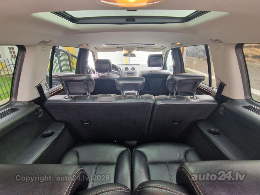 Pelēks Mercedes-Benz GL-Class 2009 Tallina, ar dzinēja tilpumu 4.00 L un nobraukumu 390 tūkst. km par 5999 €, foto 14 vietnē AUTOMOTO.COM.LV