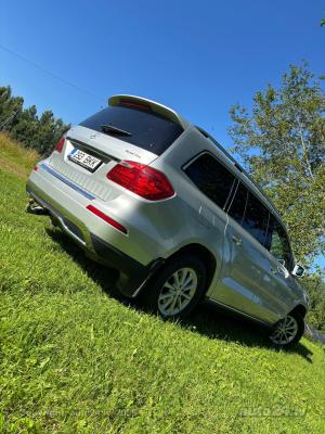 Grey Mercedes-Benz GL-Class 2013 in Tallinn, with an engine capacity of 3.00 L and mileage of 225 thousand km for 17000 €, photo 4 on AUTOMOTO.COM.LV