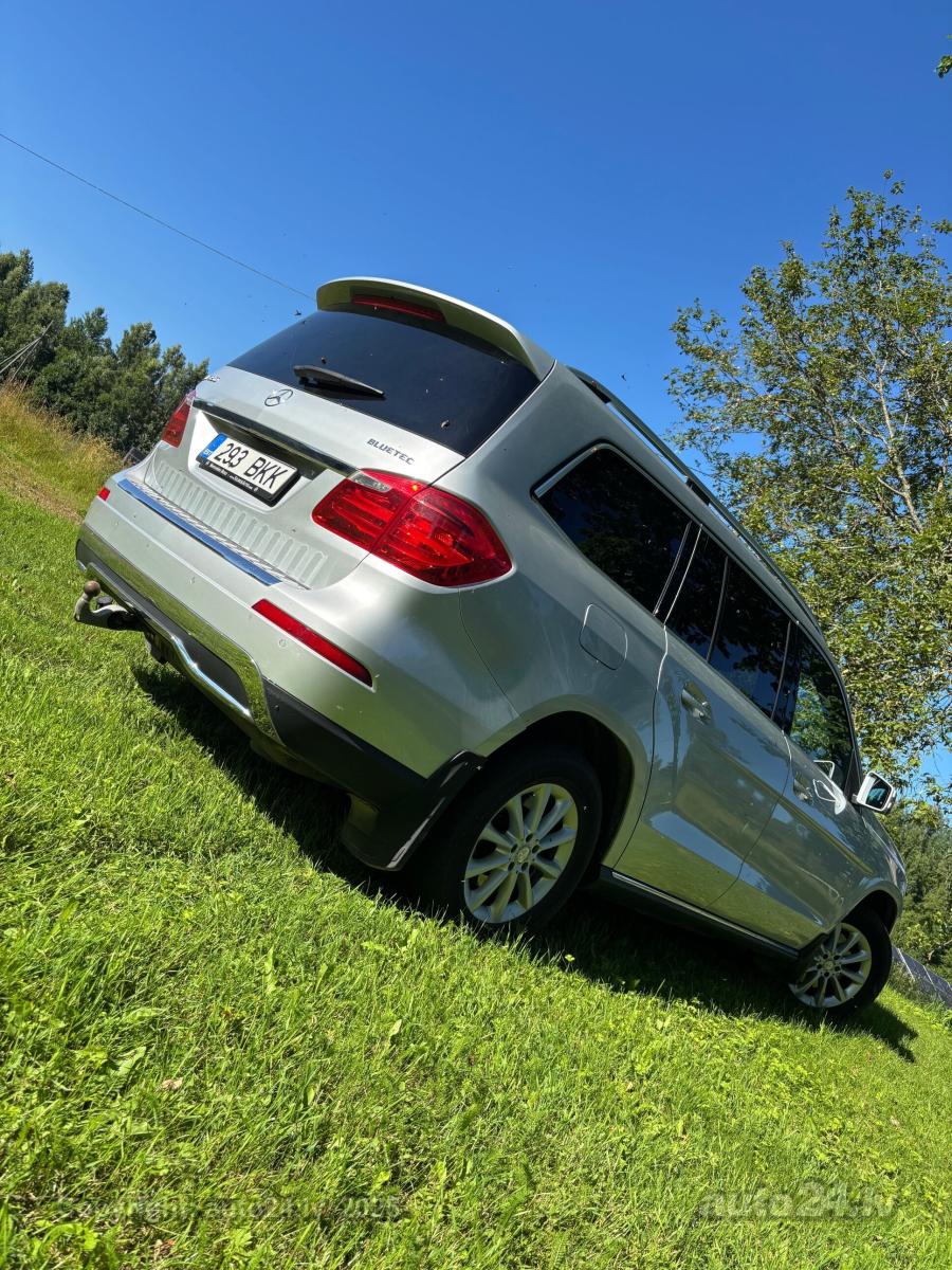 Grey Mercedes-Benz GL-Class 2013 in Tallinn, with an engine capacity of 3.00 L and mileage of 225 thousand km for 17000 €, photo 4 on AUTOMOTO.COM.LV