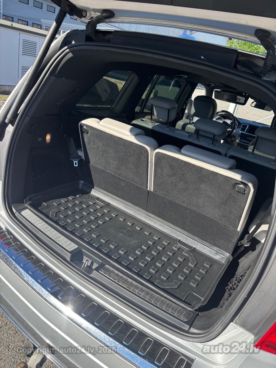 Grey Mercedes-Benz GL-Class 2013 in Tallinn, with an engine capacity of 3.00 L and mileage of 225 thousand km for 17000 €, photo 11 on AUTOMOTO.COM.LV