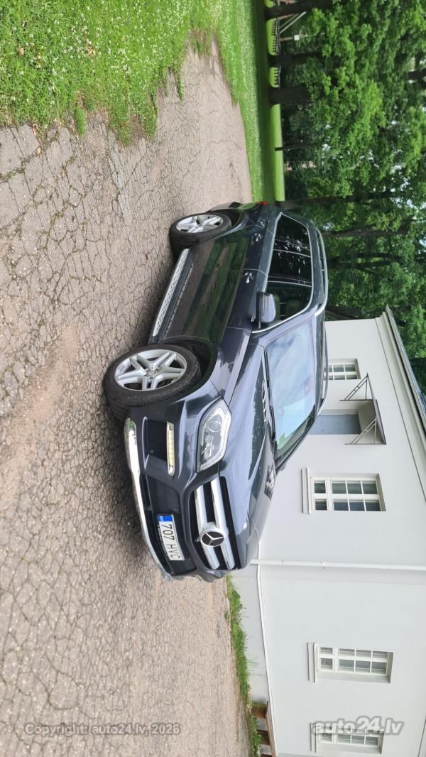 Grey Mercedes-Benz GL-Class 2014 in Tallinn, with an engine capacity of 3.00 L and mileage of 253 thousand km for 22500 €, photo 1 on AUTOMOTO.COM.LV