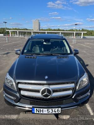 Pelēks Mercedes-Benz GL-Class 2015 Rīga, ar dzinēja tilpumu 4.70 L un nobraukumu 335 tūkst. km par 17000 €, foto 4 vietnē AUTOMOTO.COM.LV