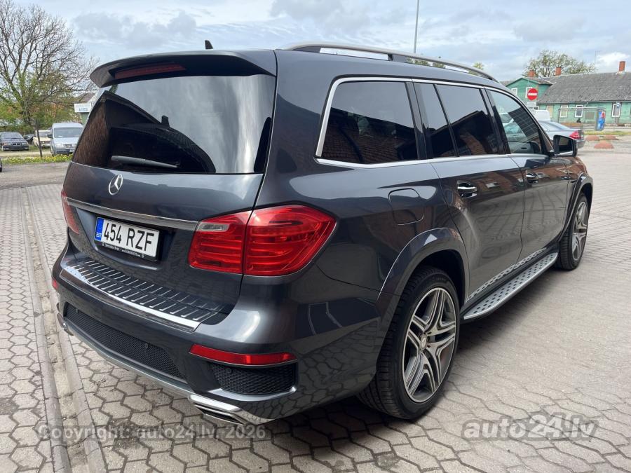 Grey Mercedes-Benz GL-Class 2015 in Viljandi, with an engine capacity of 4.70 L and mileage of 253 thousand km for 34900 €, photo 5 on AUTOMOTO.COM.LV