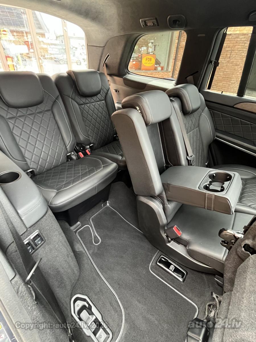 Grey Mercedes-Benz GL-Class 2015 in Viljandi, with an engine capacity of 4.70 L and mileage of 253 thousand km for 34900 €, photo 10 on AUTOMOTO.COM.LV