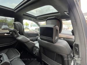 Grey Mercedes-Benz GL-Class 2015 in Viljandi, with an engine capacity of 4.70 L and mileage of 253 thousand km for 34900 €, photo 11 on AUTOMOTO.COM.LV