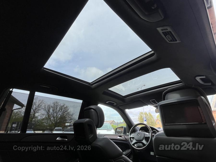 Grey Mercedes-Benz GL-Class 2015 in Viljandi, with an engine capacity of 4.70 L and mileage of 253 thousand km for 34900 €, photo 14 on AUTOMOTO.COM.LV