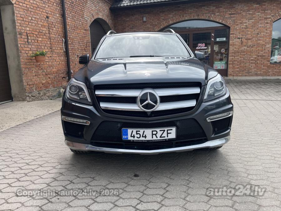 Grey Mercedes-Benz GL-Class 2015 in Viljandi, with an engine capacity of 4.70 L and mileage of 253 thousand km for 34900 €, photo 20 on AUTOMOTO.COM.LV