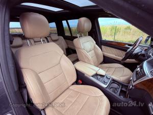 Grey Mercedes-Benz GL-Class 2015 in Tallinn, with an engine capacity of 3.00 L and mileage of 255 thousand km for 20599 €, photo 8 on AUTOMOTO.COM.LV
