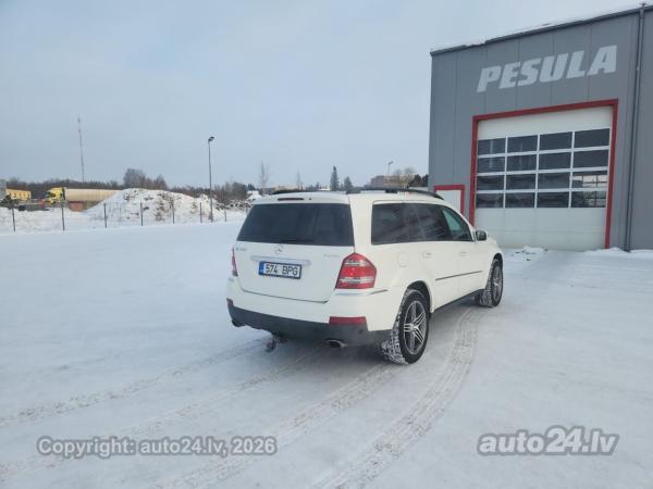 Balts Mercedes-Benz GL-Class 2007 Tallina, ar dzinēja tilpumu 4.70 L un nobraukumu 327 tūkst. km par 8000 €, foto 3 vietnē AUTOMOTO.COM.LV